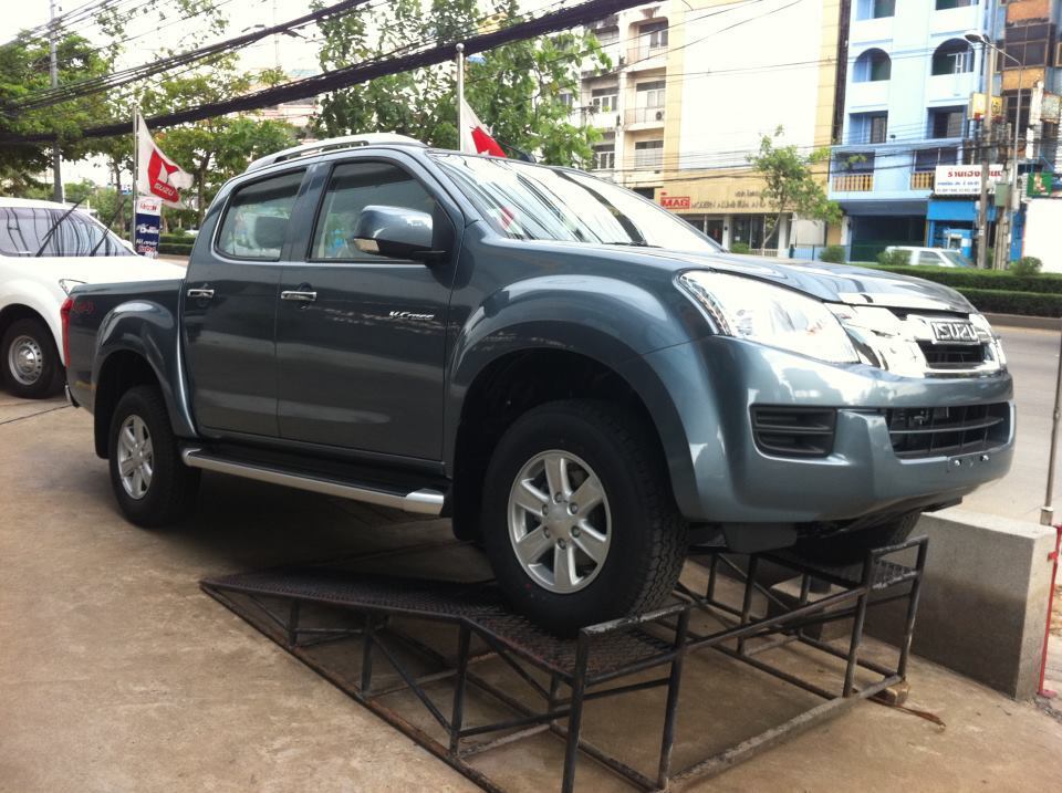 Deft Versus : ประชันจตุรเทพกระบะขับ 4 รุ่นเริ่มต้น ตัวเลือกคนพันธุ์ลุยไม่ง้อตัวช่วย | AUTODEFT ...